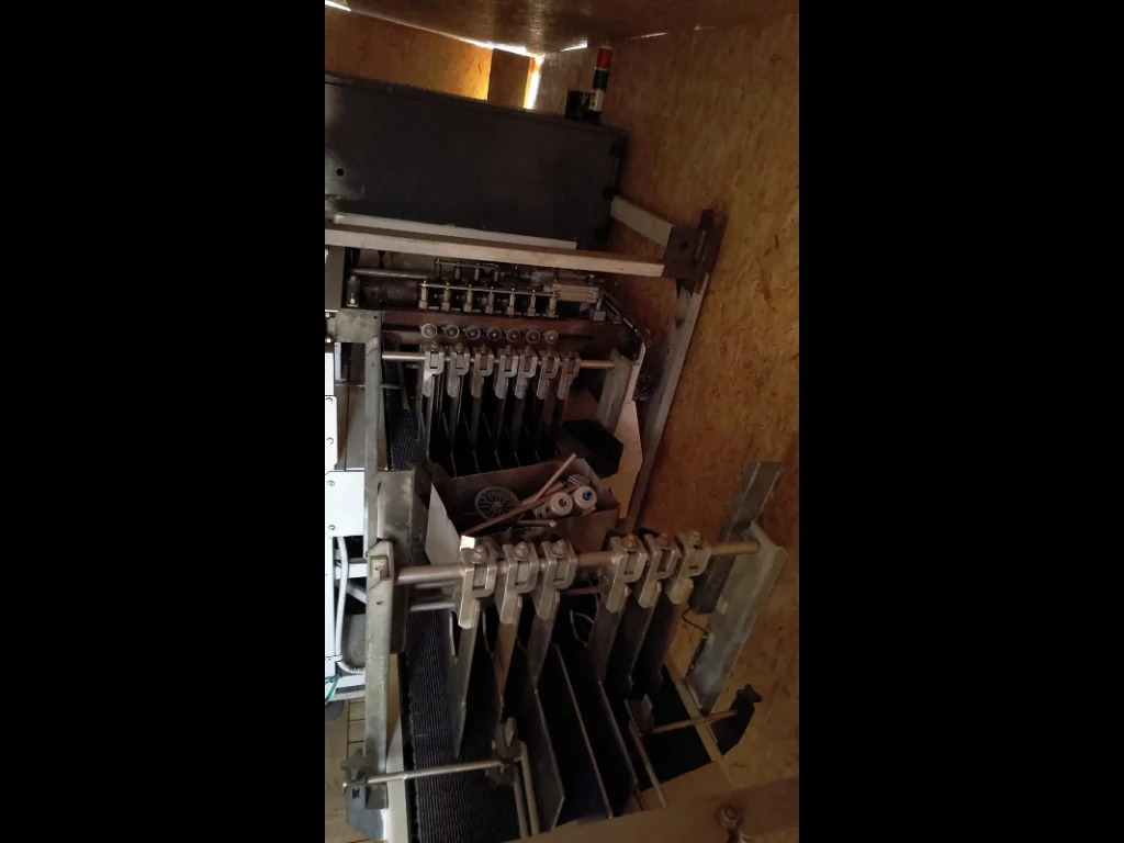 Used automatic Tecmi shrink wrapper - 2013