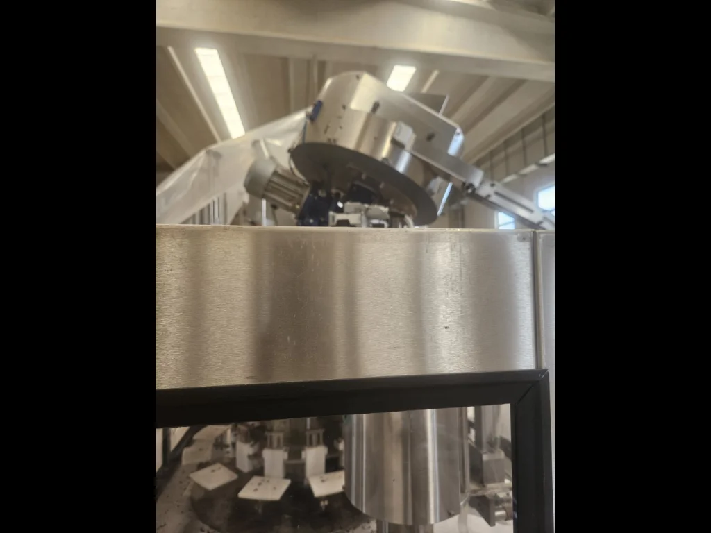 Used Borelli RVP 12/1 monoblock filling machine for oil
