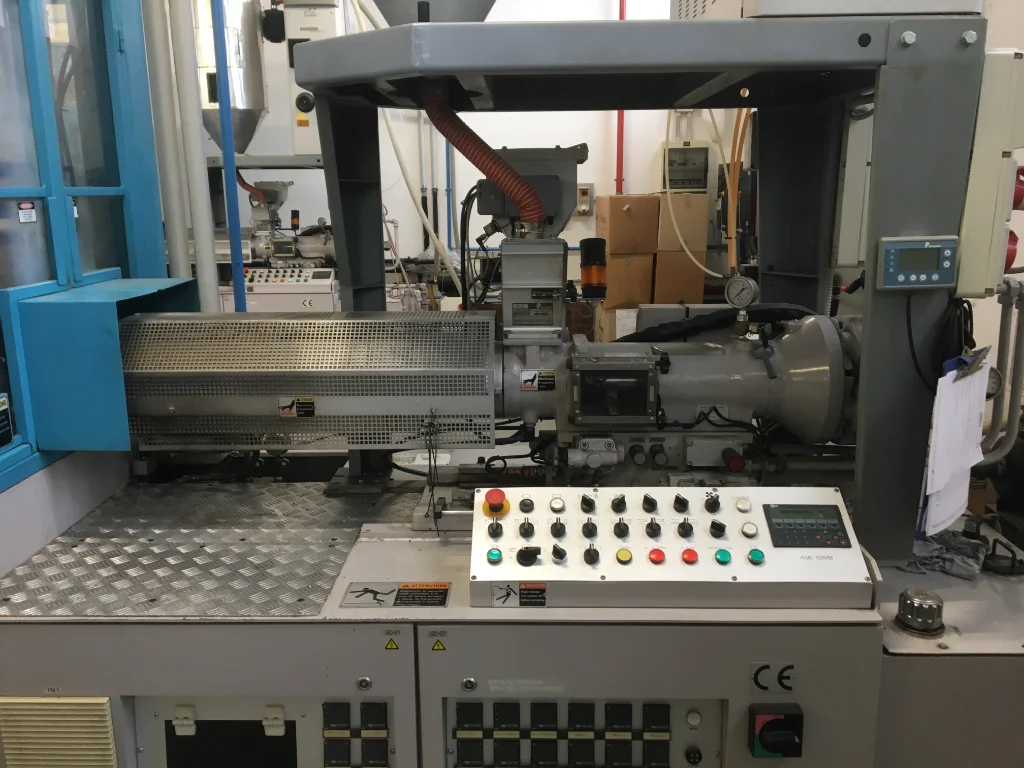 Used Nissei blow molding machine ASB 50MB 2010